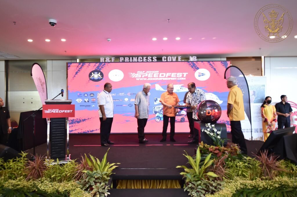 Homepage - Johor Yacht and Recreation Club